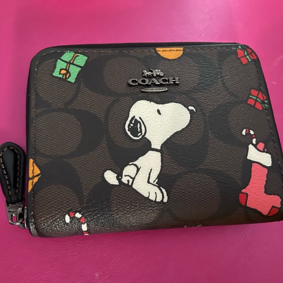 Coach | Bags | Coach X Peanuts Snoopy Small Zip Around Wallet In ...